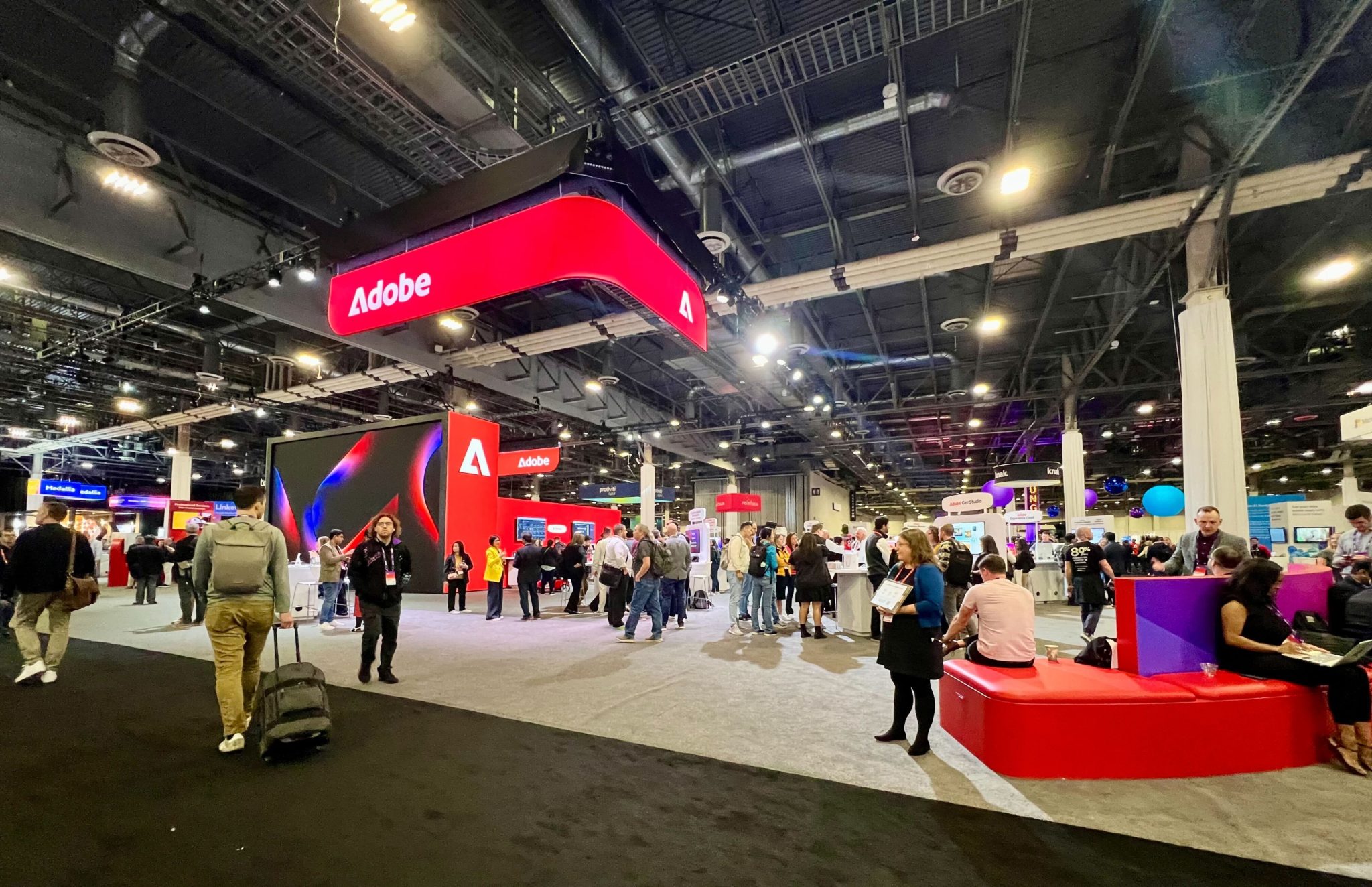 Adobe Summit 2024 Event Guide | Vendelux